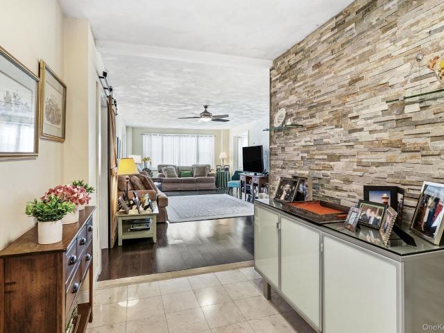 300 Martine Avenue 2J