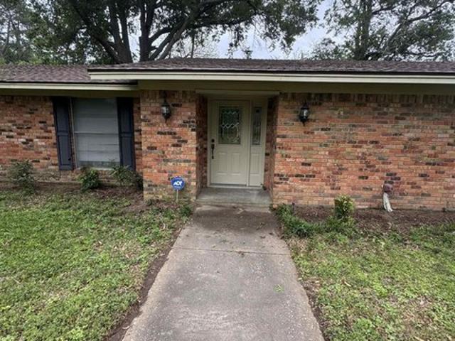 300 Merrell Dr, Sulphur Springs, TX 75482