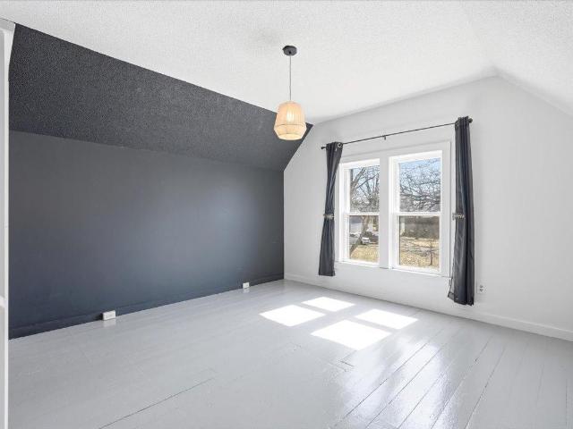300 N 2nd Street