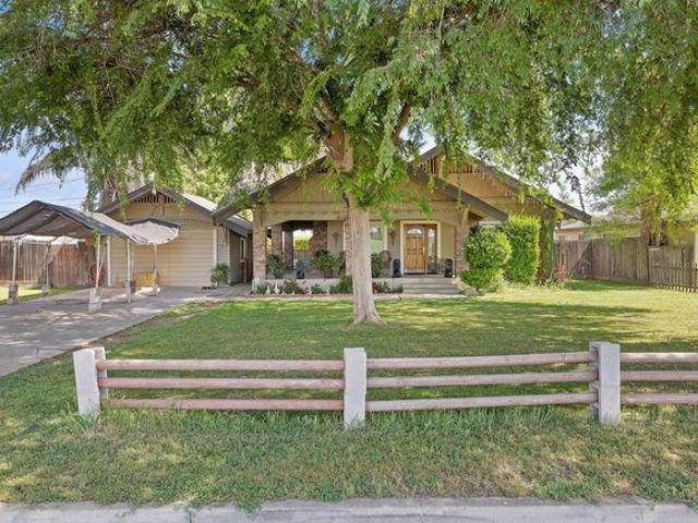 300 N Berry Rd, Tipton, CA 93272