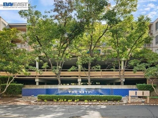 300 N Civic Dr Apt 409, Walnut Creek, CA 94596