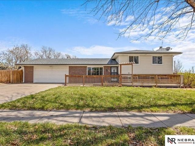 300 N Coddington Ave, Lincoln, NE 68528