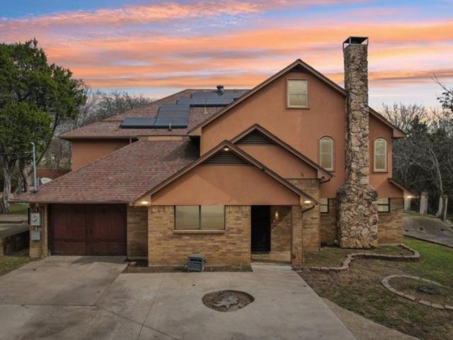 300 N Clark Rd, Duncanville, TX 75116