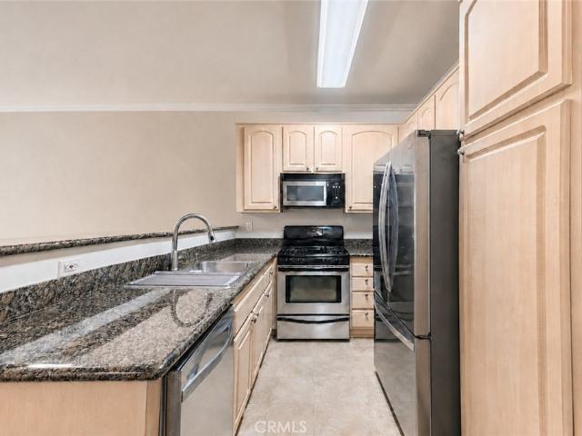 300 N El Molino Avenue 117