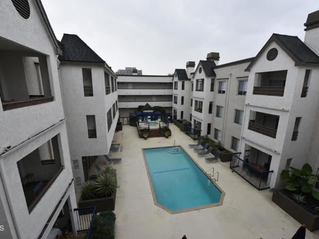 300 N El Molino Avenue 323