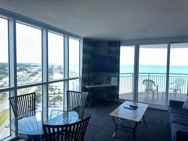 300 N Ocean Blvd. 1414