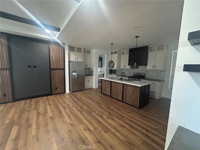 300 N Rampart 11