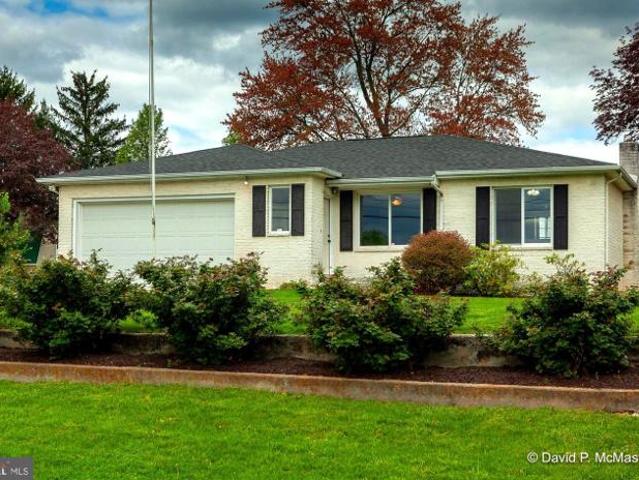 300 N Red Hill Rd, Martinsburg, WV 25401