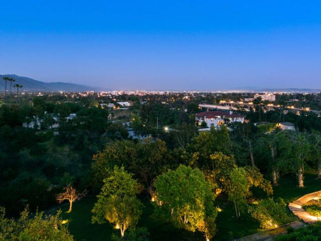 300 N San Rafael Avenue