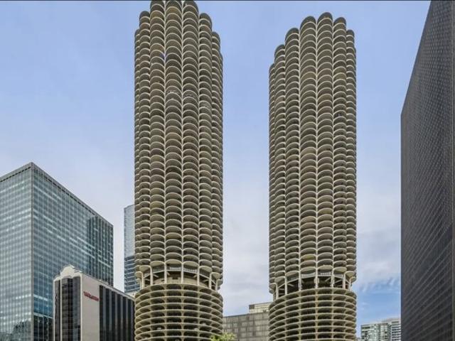 300 N State St Apt 2734, Chicago, IL 60654