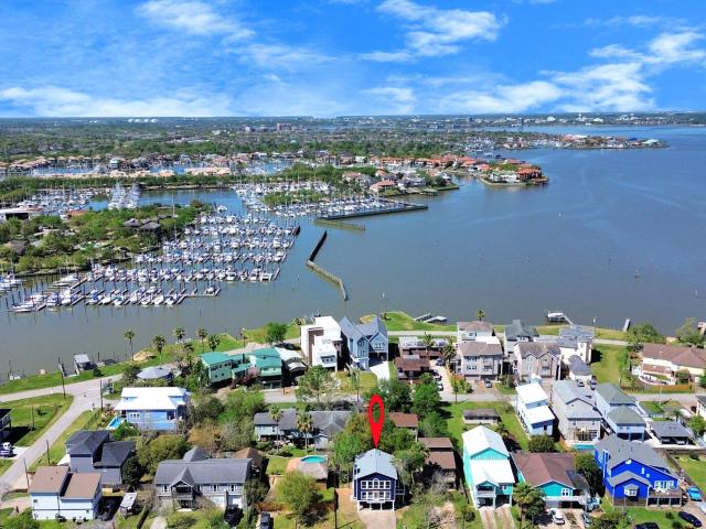 300 Narcissus Rd, Clear Lake Shores, TX 77565 | MLS #3923 | Compass
