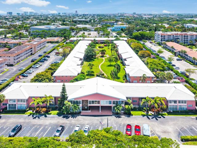 300 NE 20th St, Unit 308, Boca Raton, FL 33431 | MLS #B26015 | Compass