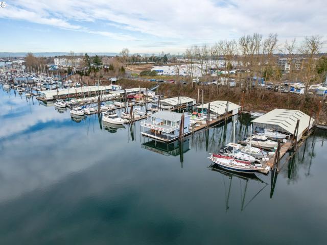 300 ne tomahawk island dr # e10