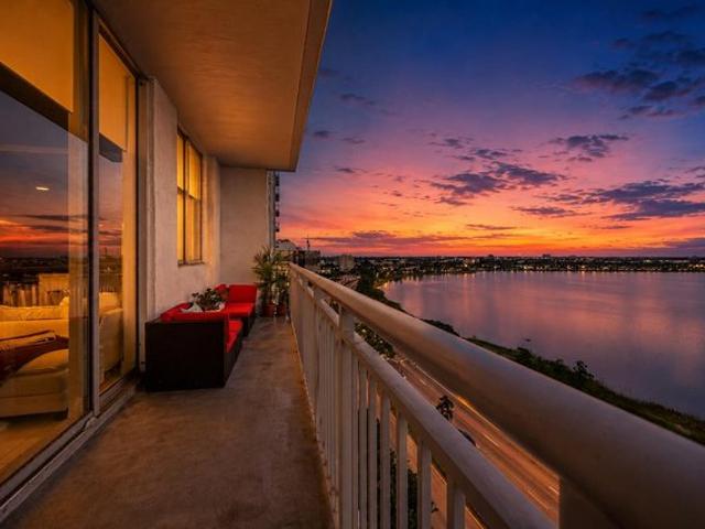 300 S Australian Ave Unit 907, West Palm Beach, FL 33401