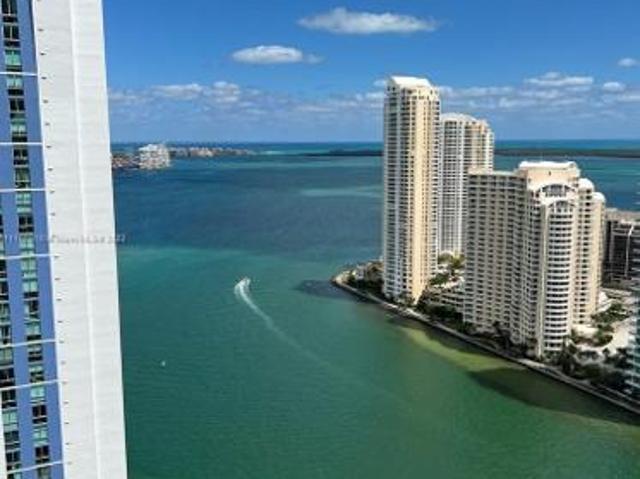 300 S Biscayne Blvd #T 3314 Miami, FL 33131