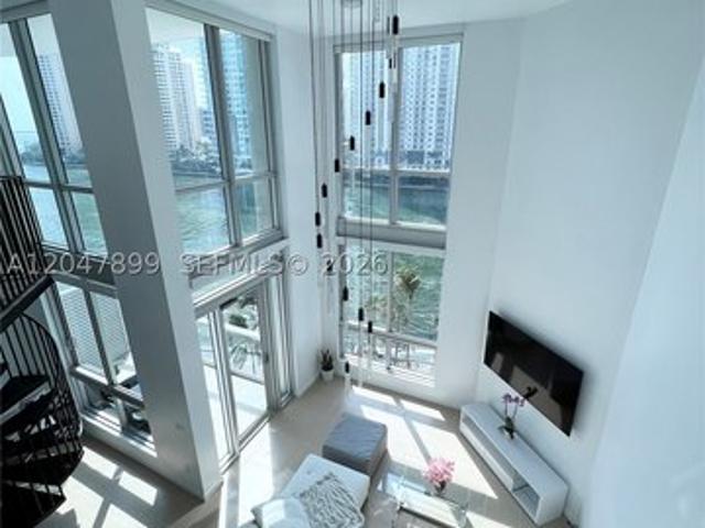 300 S Biscayne Blvd Unit L814, Miami, FL 33131