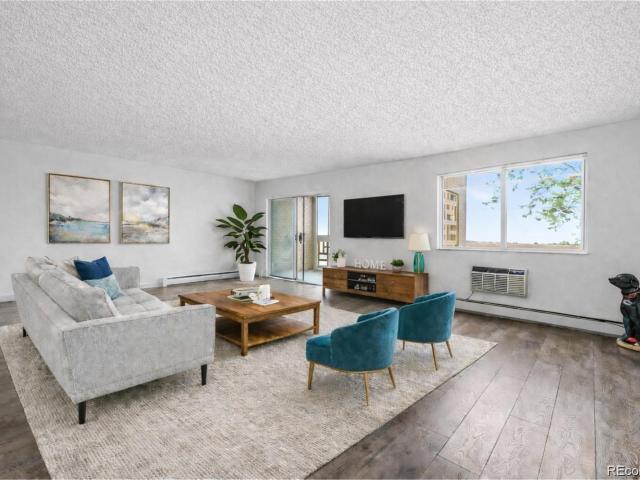 300 S Clinton Street # 8C