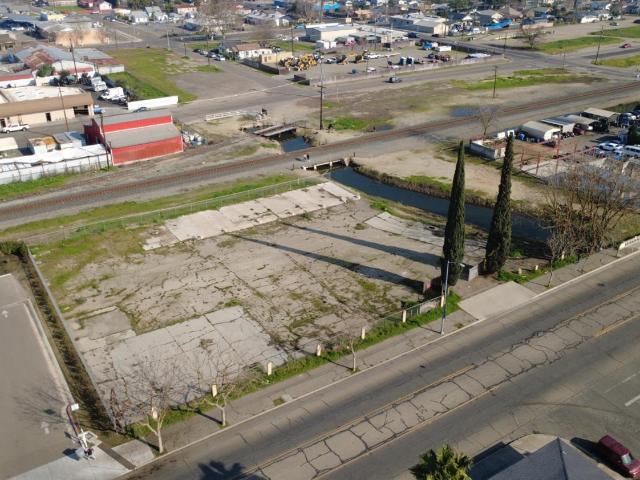 300 S Gateway Dr, Madera, CA 93637 | MLS #226009