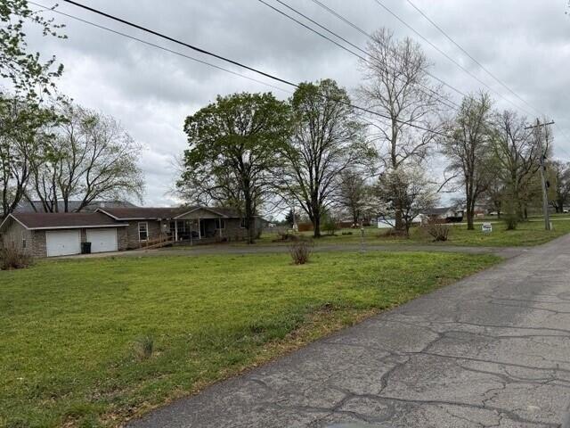 300 S Holmes Ave, Wheaton, MO 64874