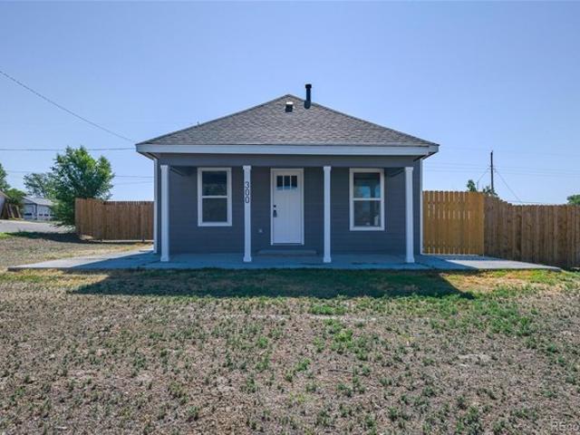 300 S Main St, Keenesburg, CO 80643