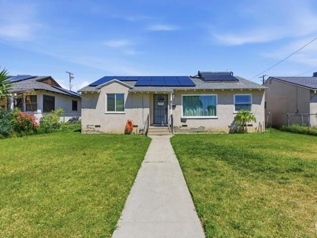 300 S Olive St, Bakersfield, CA 93304