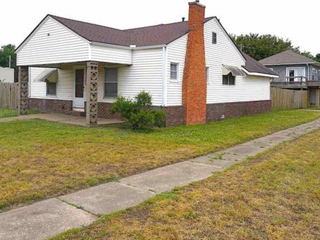 300 S Pine St, Ponca City, OK 74601