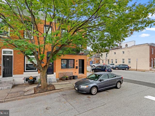 300 S Robinson Street