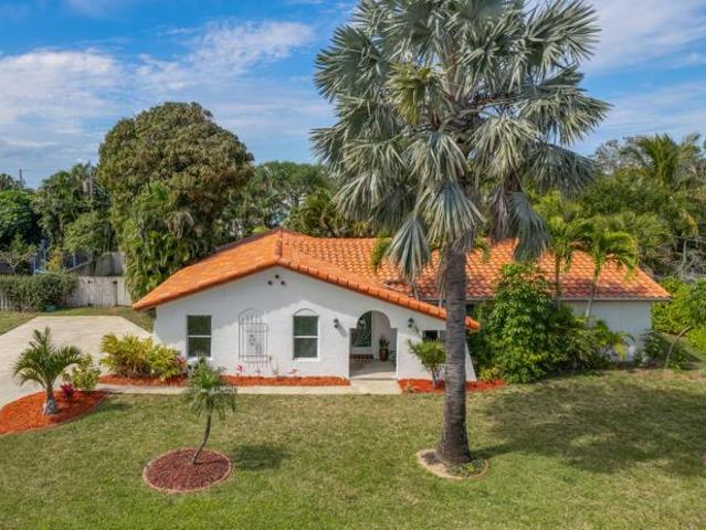 300 S South Palm Ave, Melbourne Beach, FL 32951