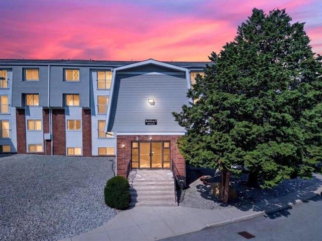 300 Smithfield Rd Apt 5 56, North Providence, RI 02904