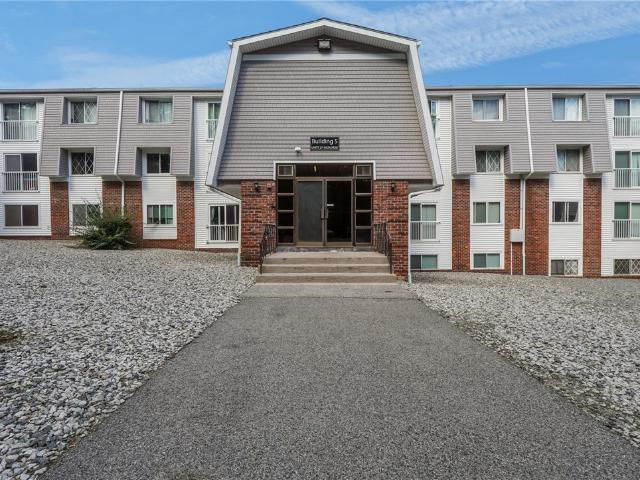 300 Smithfield Road 5 34