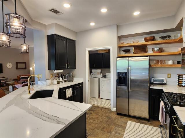 300 San Gabriel Village Blvd # 411