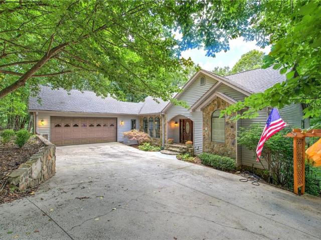 300 Sassafras Mountain Trail