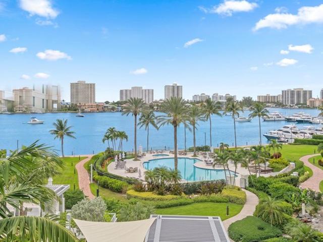 300 SE 5th Ave Apt 4140, Boca Raton, FL 33432