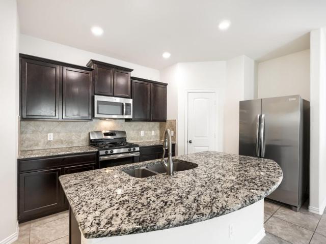 300 Shale Cir
