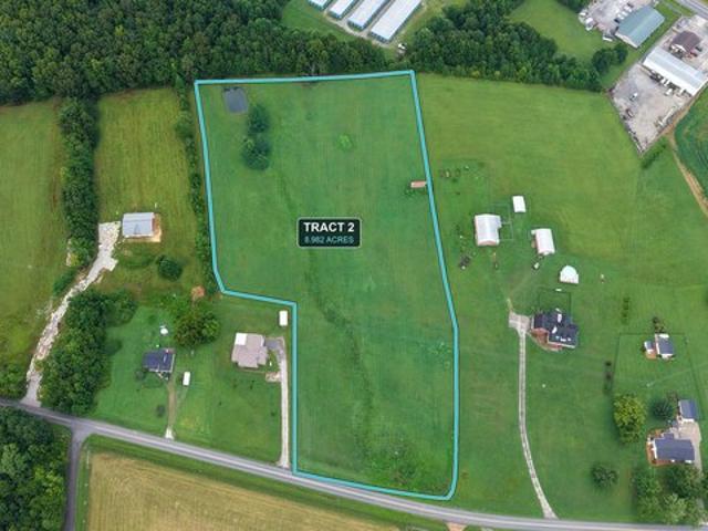 300 Sixteenth Model Rd, Manchester, TN 37355