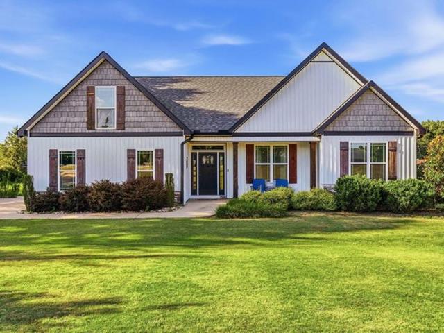 300 Sloan Rd, Woodruff, SC 29388