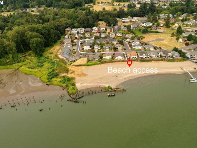 300 spinnaker way