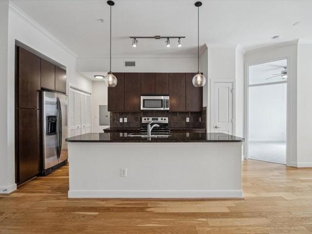 300 St Joseph Pkwy Apt 317, Houston, TX 77002