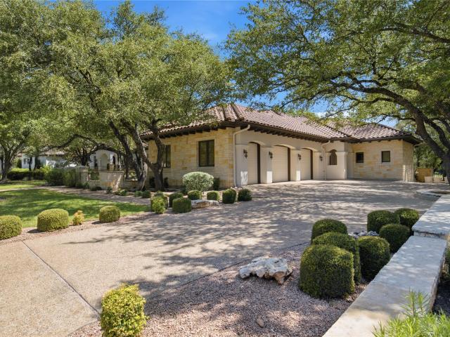 300 Stardust Ln