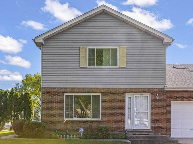 300 Starling Ct Apt A, Bloomingdale, IL 60108
