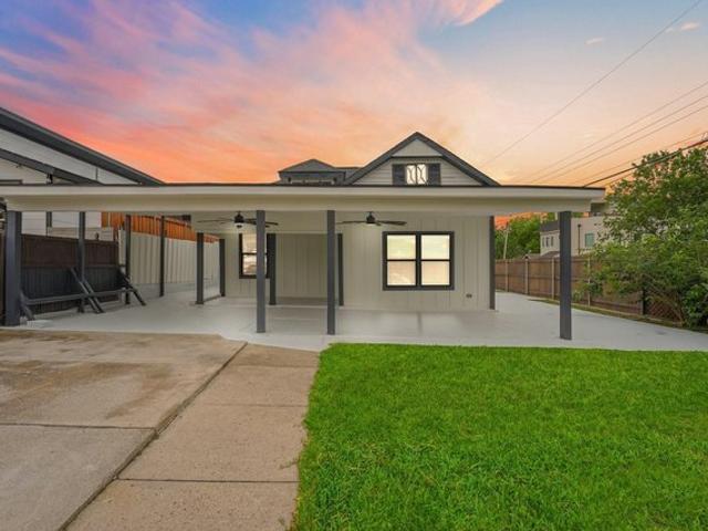 300 Steinman Ave, Dallas, TX 75203