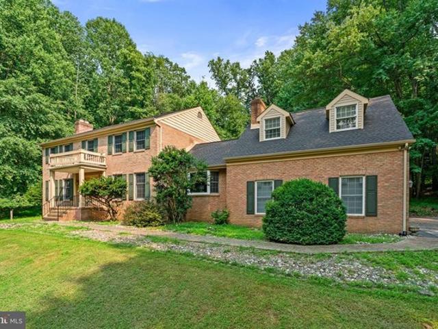 300 Stonehurst Rd, Phoenix, MD 21131