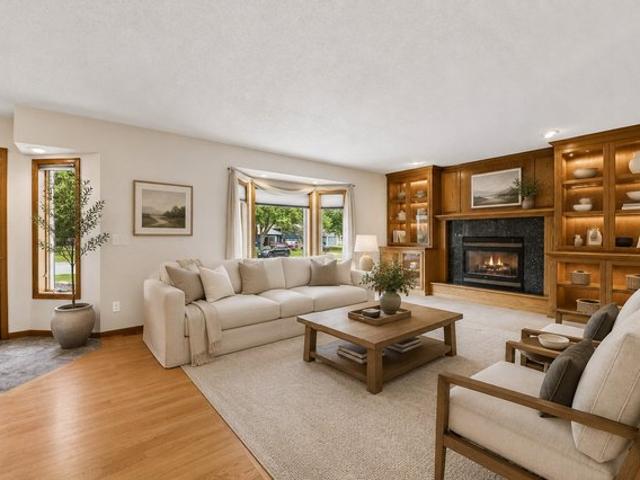 300 Sunrise Ln, Champlin, MN 55316