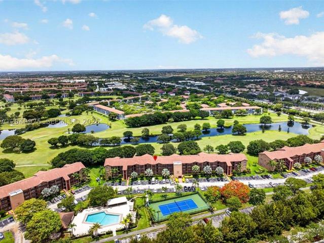 300 SW 130th Ter Unit 206B, Pembroke Pines, FL 33027