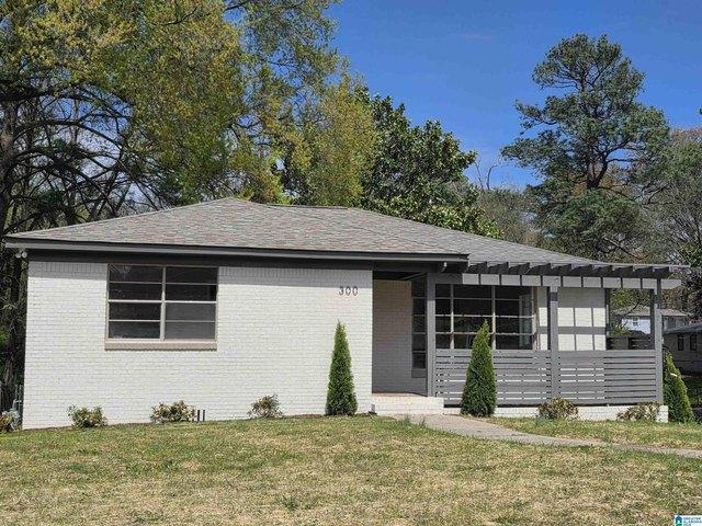 300 SW 16th Ave, Birmingham, AL 35211