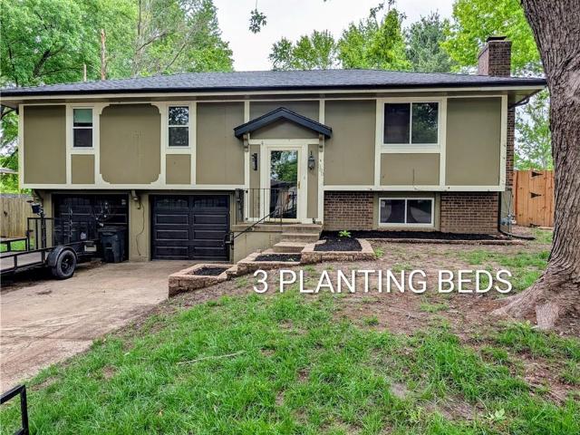 300 SW Palo Dr, Blue Springs, MO 64014 | MLS #2616 | Compass