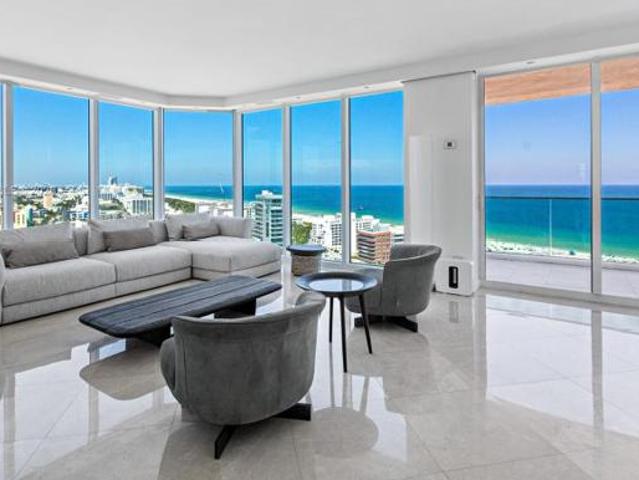 300 Pointe Dr S #2405, Miami Beach, FL 33139