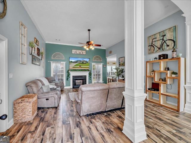 300 Post Oak Way