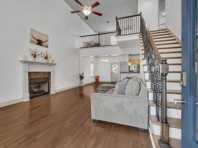 300 Patsy Pl