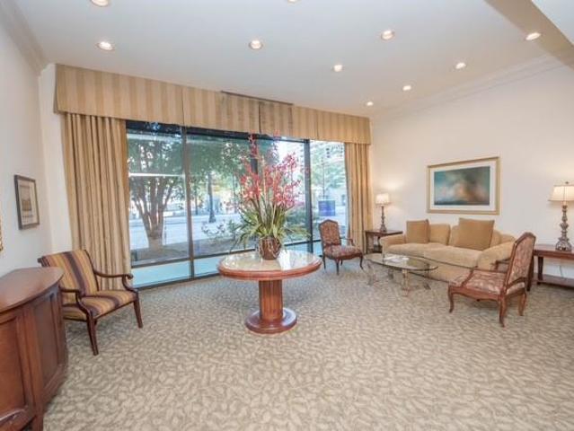 300 Peachtree Street NE 11C